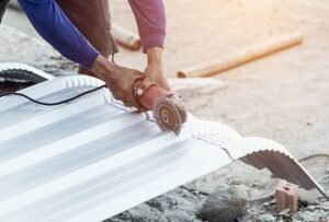 4 Best Ways to Cut Metal Roofing Safely and Efficiently